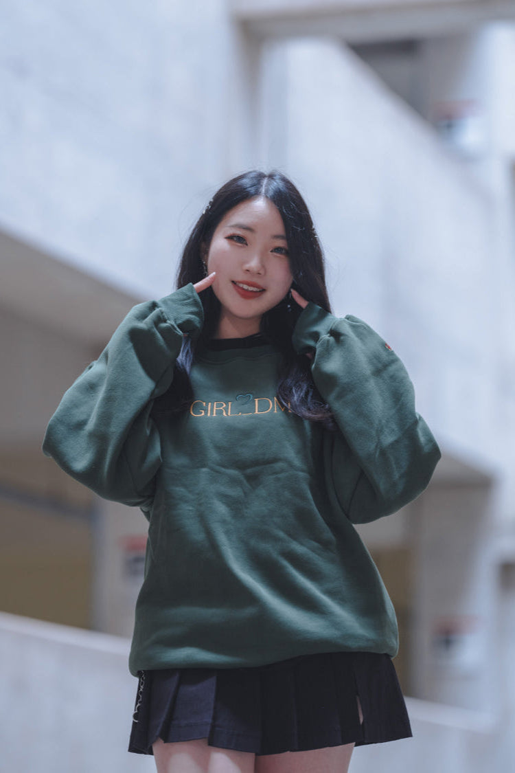 GIRL_DM_ x Ohmonah - Crewneck – ohmonah
